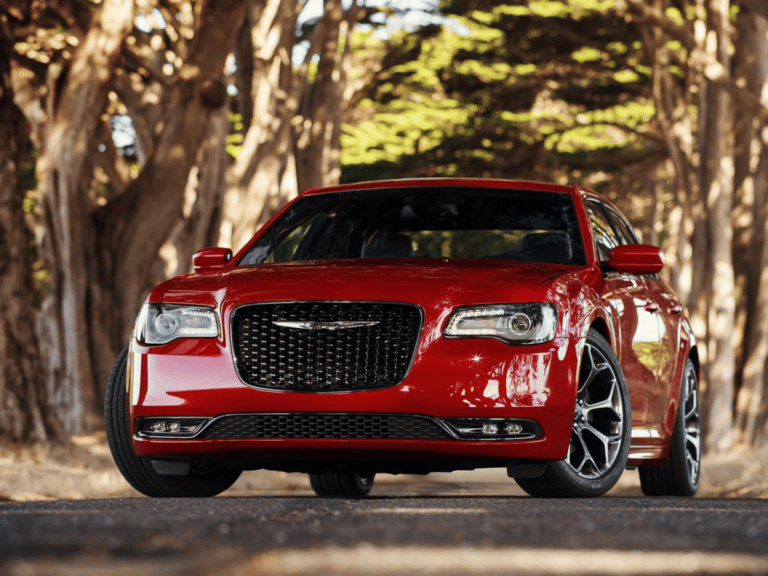 Chrysler 300c Faz Sua Despedida, Com Motor Mais Potente Da Linha - Datto News